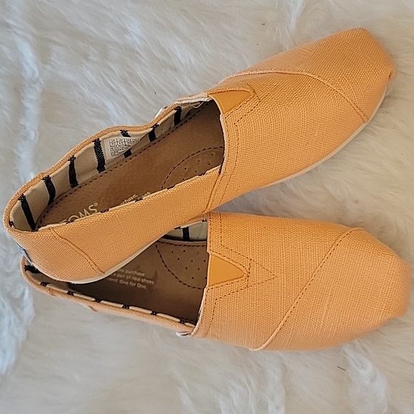 Toms | Shoes | Toms New Alpargata Canvas Shoes Slip On Flats Classic ...